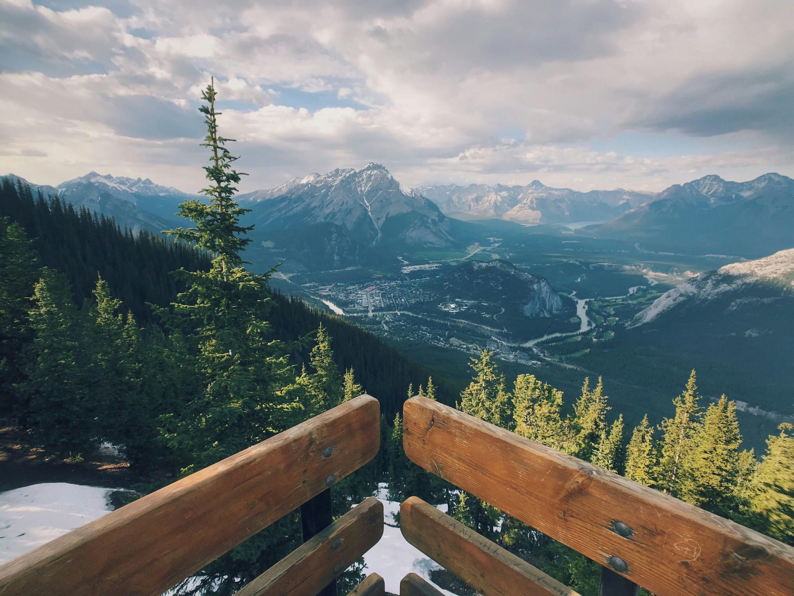 1 Night / 2 Days Private Banff Tour from Edmonton by Car