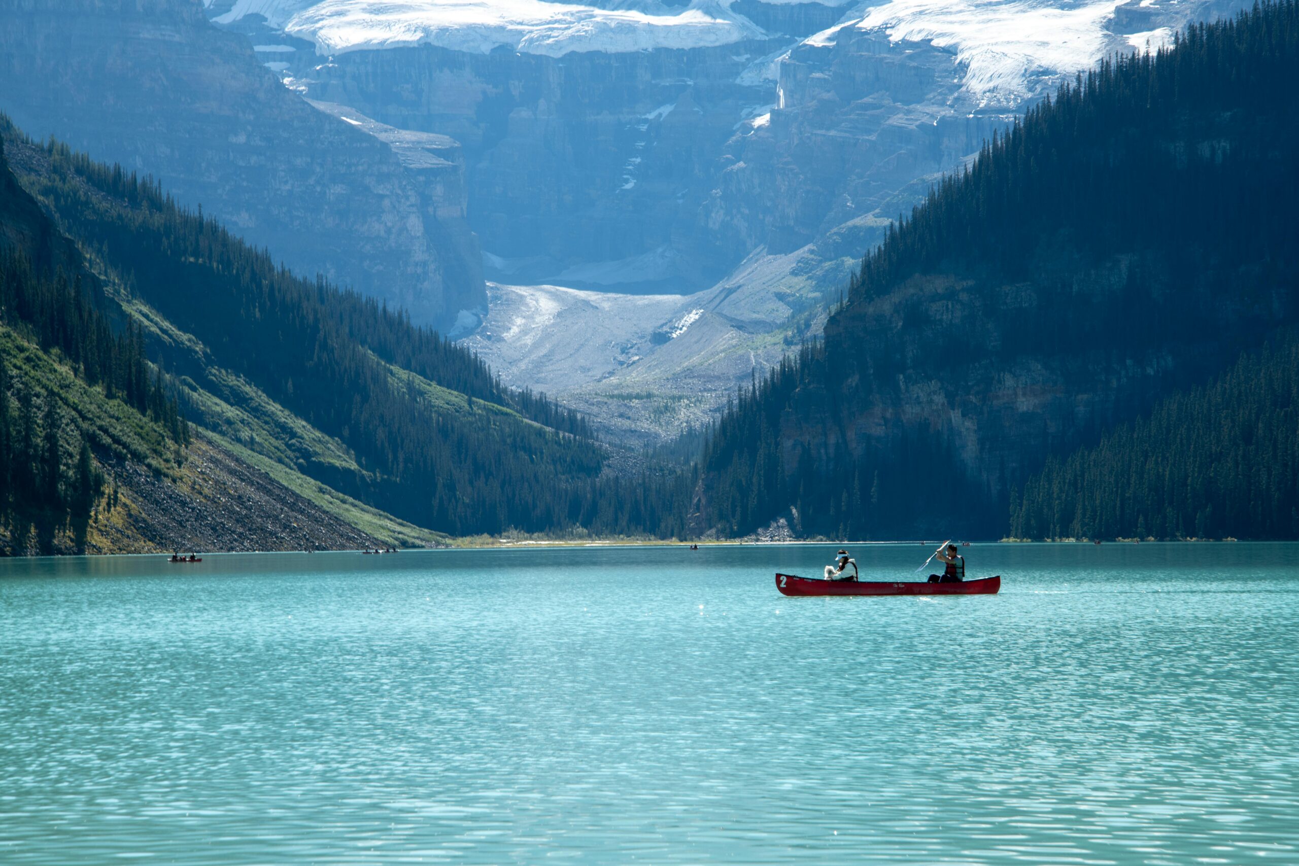 Top Reasons to Book Your Banff Group Tour Early for April 2026